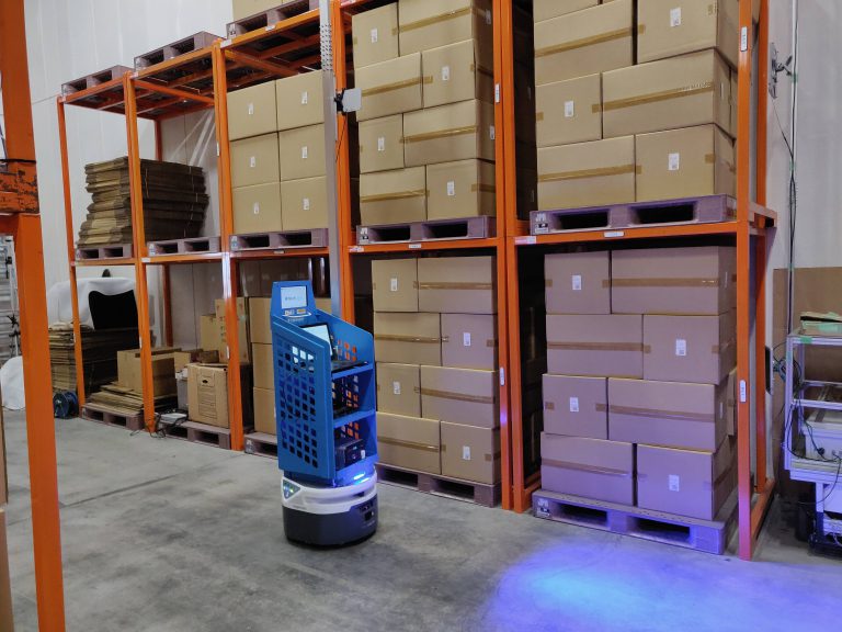 RFIDで在庫・資産管理！？RFID x ロボットで棚卸しを無人化！│Locus Journal